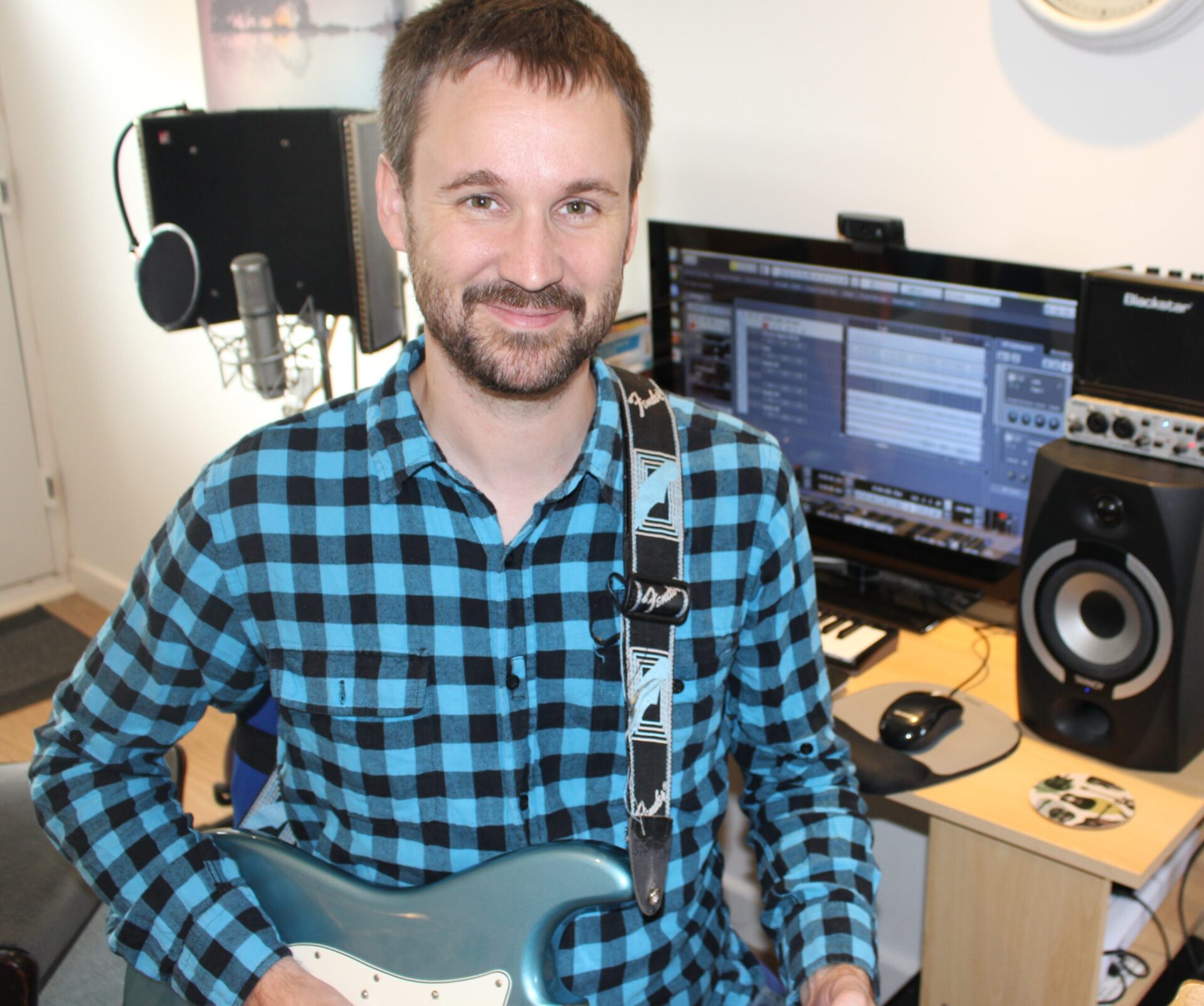 Guitar Lessons and Masterclasses - Tom Hunt